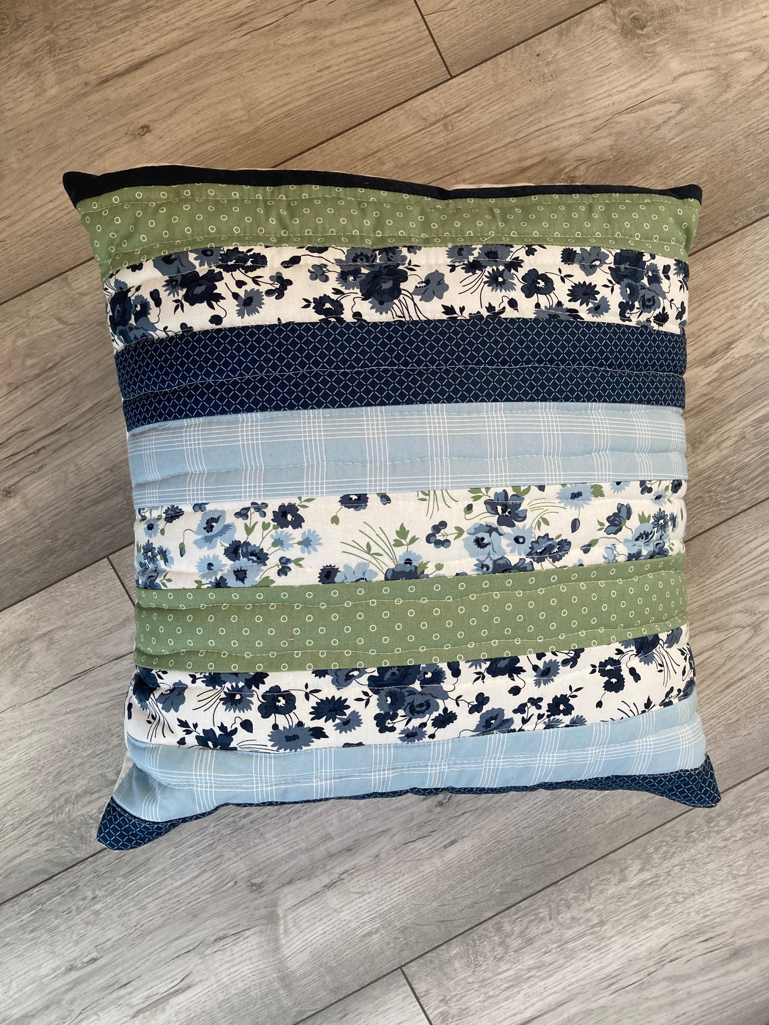 Stripey 18" Cushion Kits – Cariad Quilts